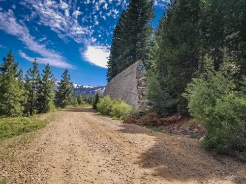 Donner Pass Summit Tunnel Hike – MK Library