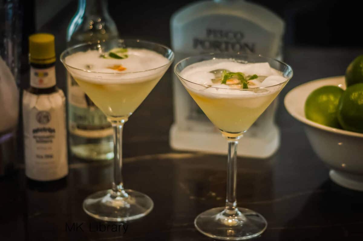 Peruvian Pisco Sour Cocktail Recipe – MK Library