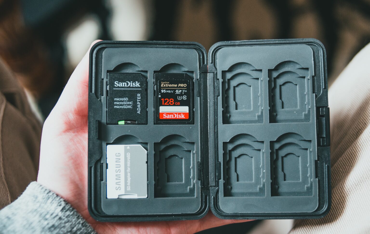 15+ Best Camera Accessories Essential For Any Photographer