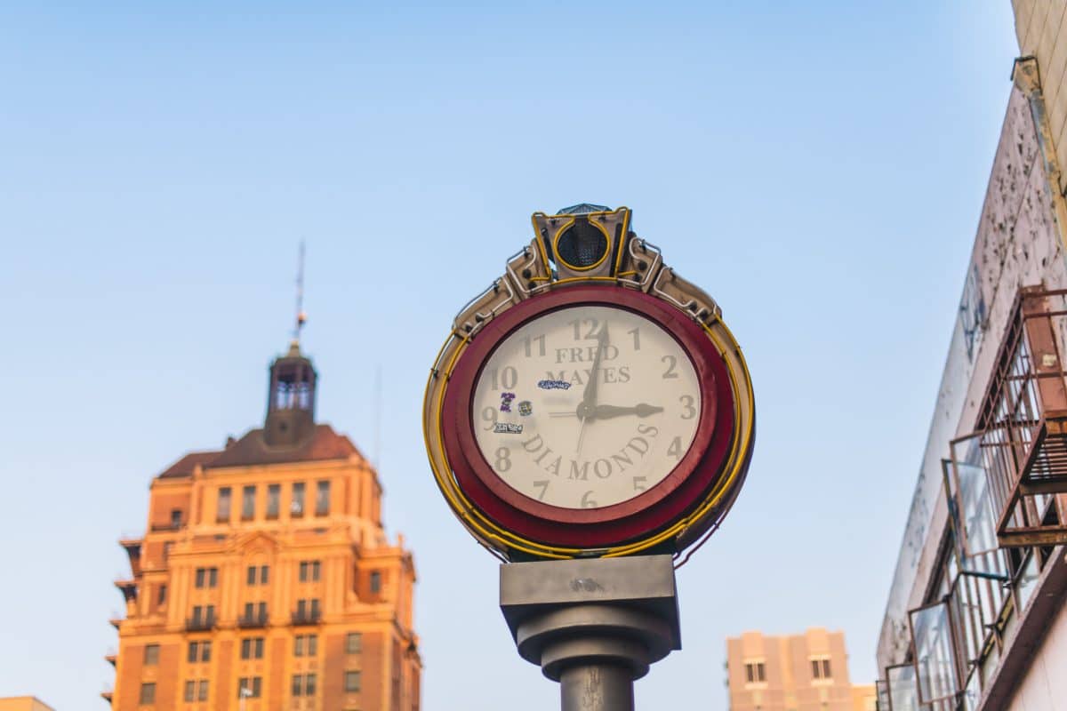 Sacramento's Last Historic Street Clock – MK Library