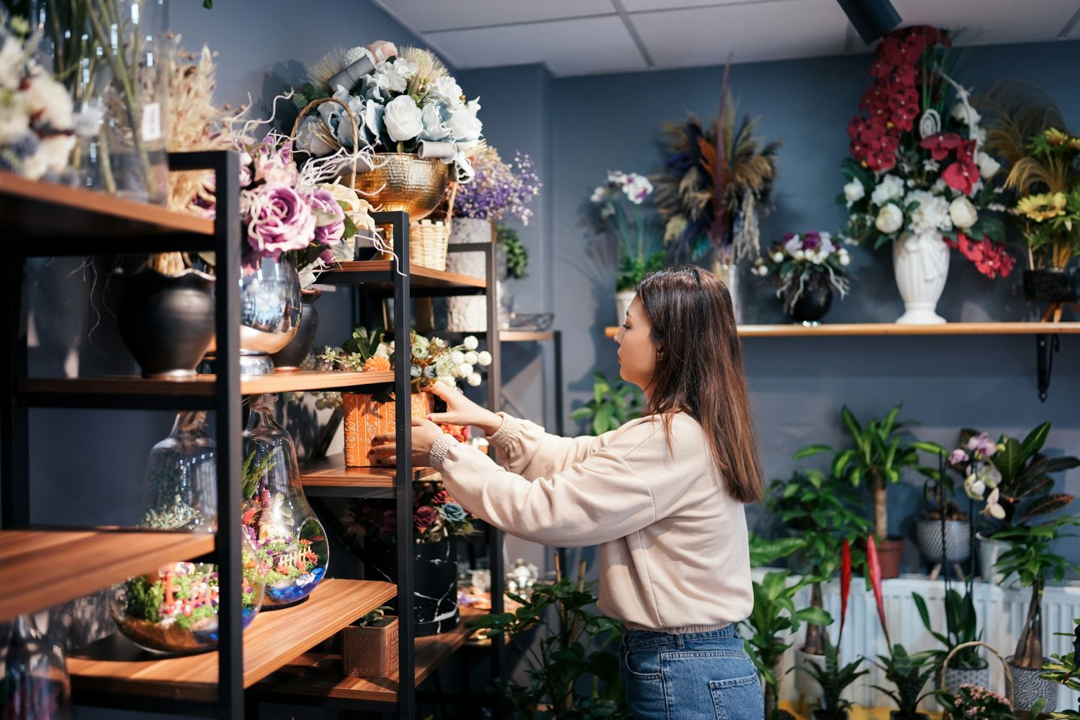 Create Organized And Eye-Catching Product Displays With These Tips – MK ...