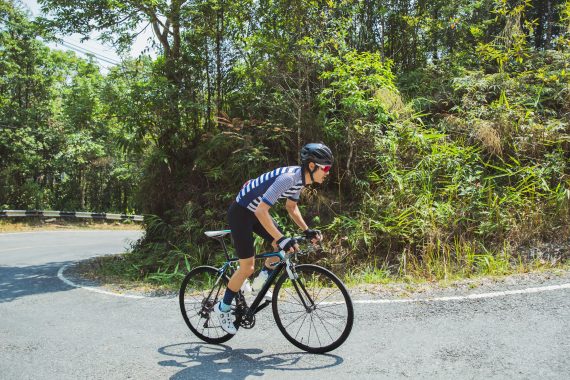 A Beginner’s Guide To Road Cycling Etiquette And Safety – MK Library